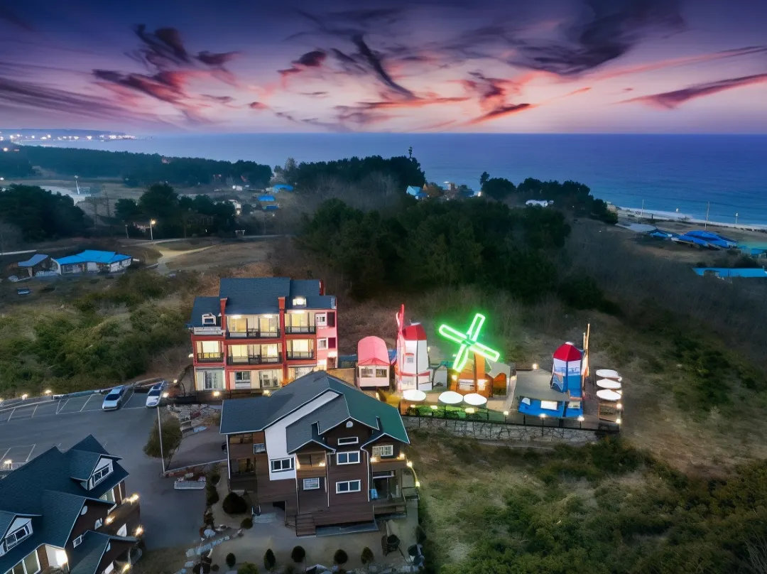 Gangneung Windmill Pension - Gangneung-si
