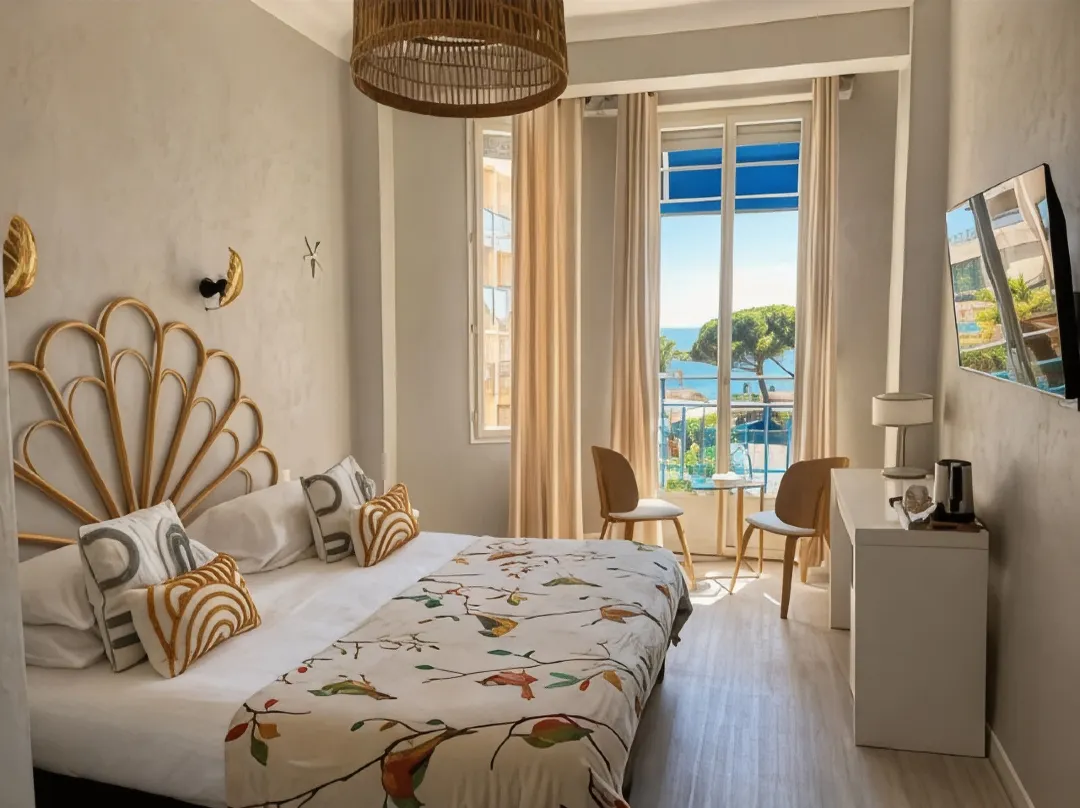 Hôtel Eden - La Baigneuse. - Antibes