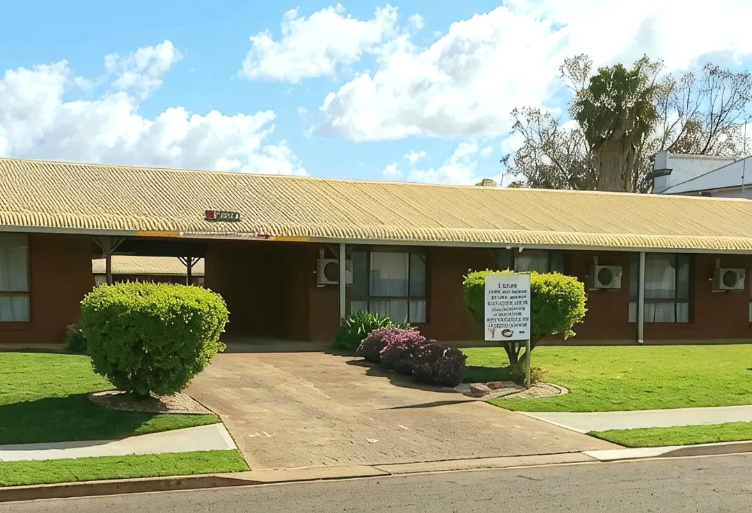 Country Mile Motor Inn - Forbes