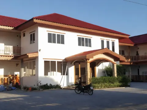 The Aam Resort - Sattahip