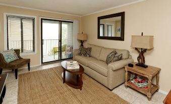 Beach Resort, Walk to the Ocean, Free Secure Wi-Fi in Building 1 ...