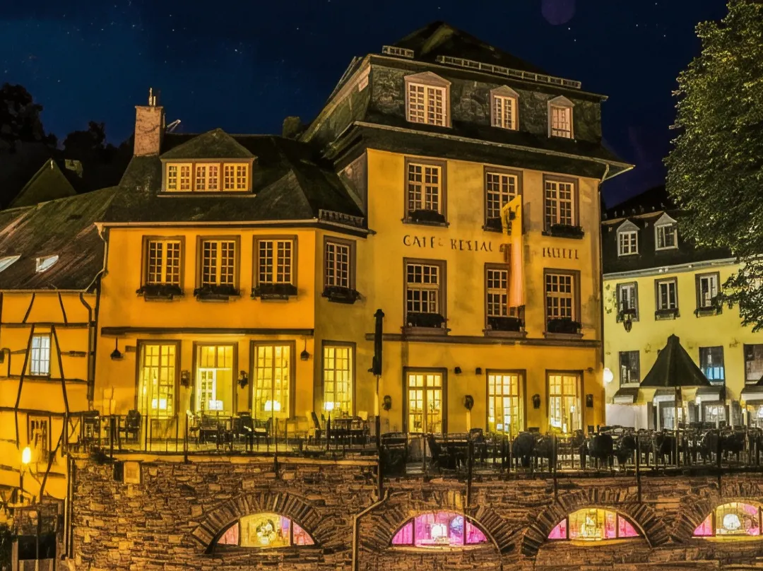 Horchem Hotel-restaurant-café-bar - Montjoie
