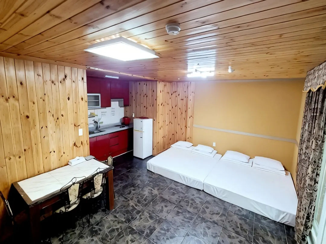 Silla Family Hotel - Gyeongju-si