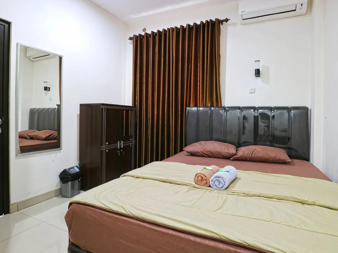 Saloka Guest House & Residence - Bandung