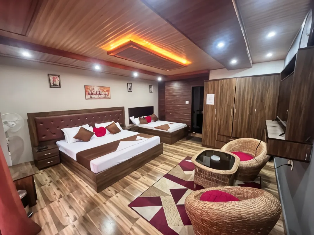 Traditional Hotel And Restaurant - Kurseong