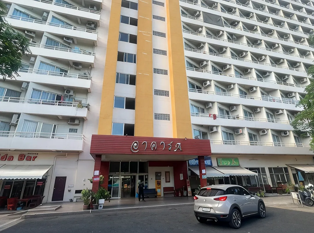 Pattaya Jomtien Vitala Luxury Golden Style Hotel Apartment - Pattaya