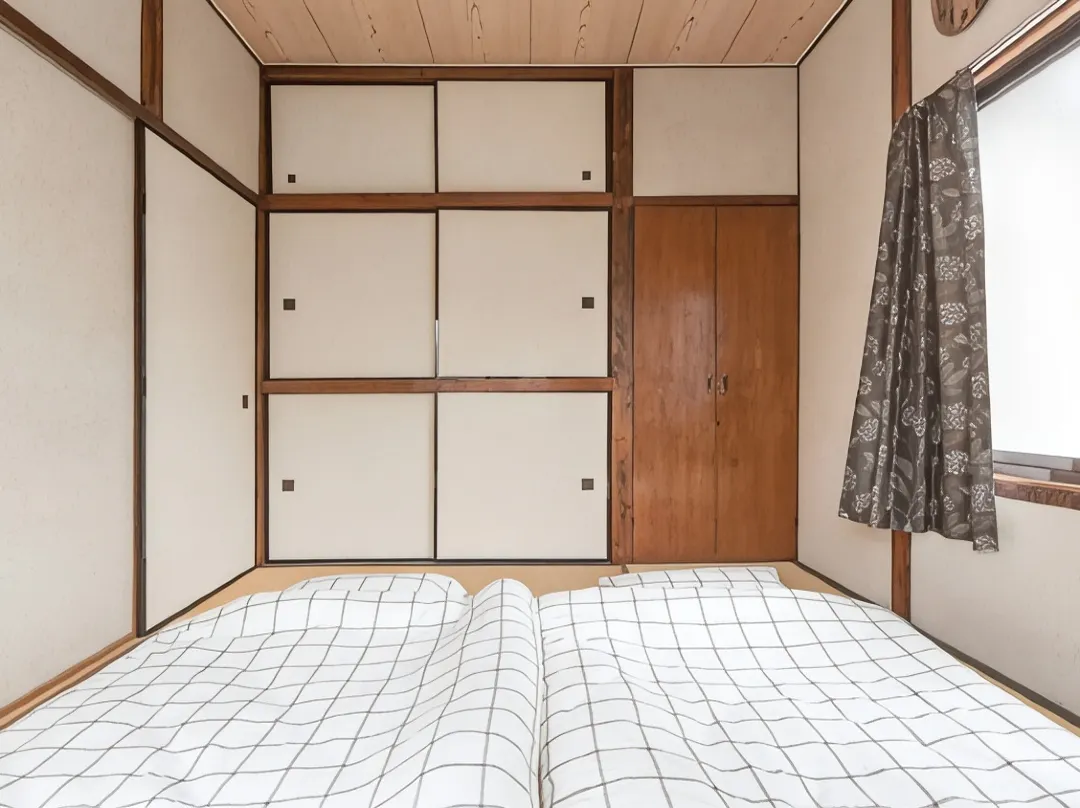 Kanzakigawa Royal Guest House - Osaka, Japan