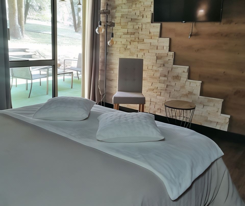 Lapausedegout Petit Déjeuner Compris Chambres Climatisées Terrasse Ou Patio - Souillac