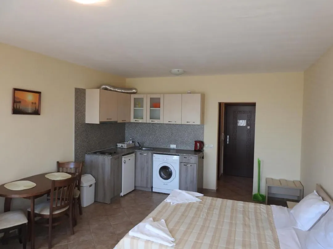 Sunny Sands Studios - Burgas