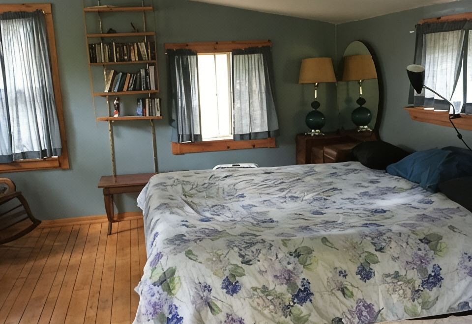 Log Home on Wequas Lake, Dog-Friendly, Free Boats, Fishing, Swimming ...