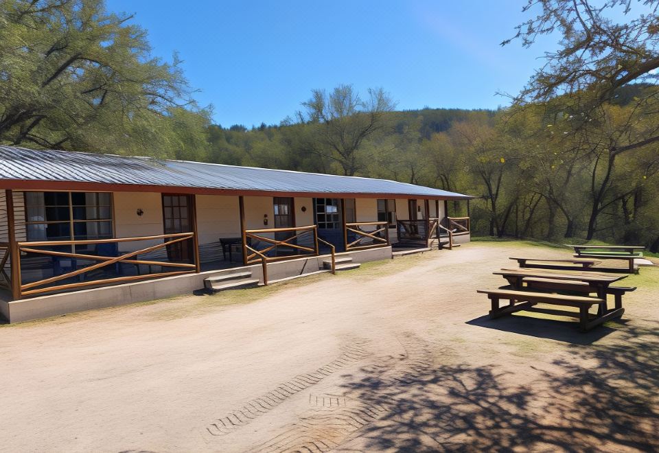 Thunderbird Resort & Event Center,Burnet - Updated Prices & Hotel ...