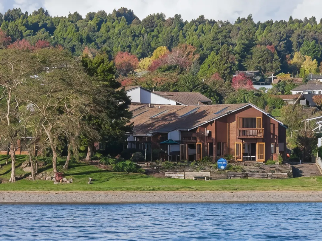 Cascades Lakefront Motel - Taupō
