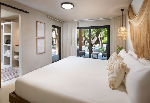 Arca, 2024 | Trip.com