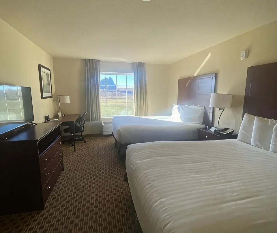 Cobblestone Hotel & Suites - Broken Bow - Broken Bow, NE