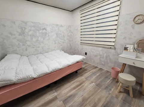 Yeosu Moons - Yeosu-si