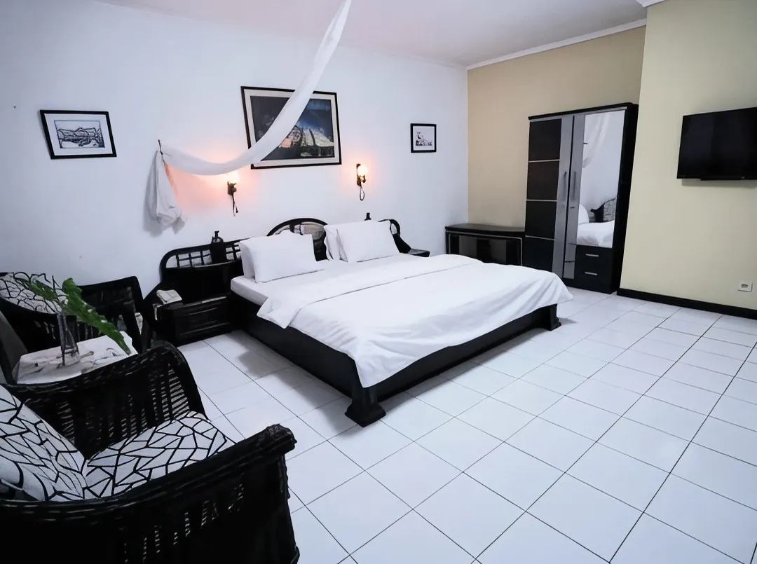 Hester Basoeki Garden Guest House - Kemang