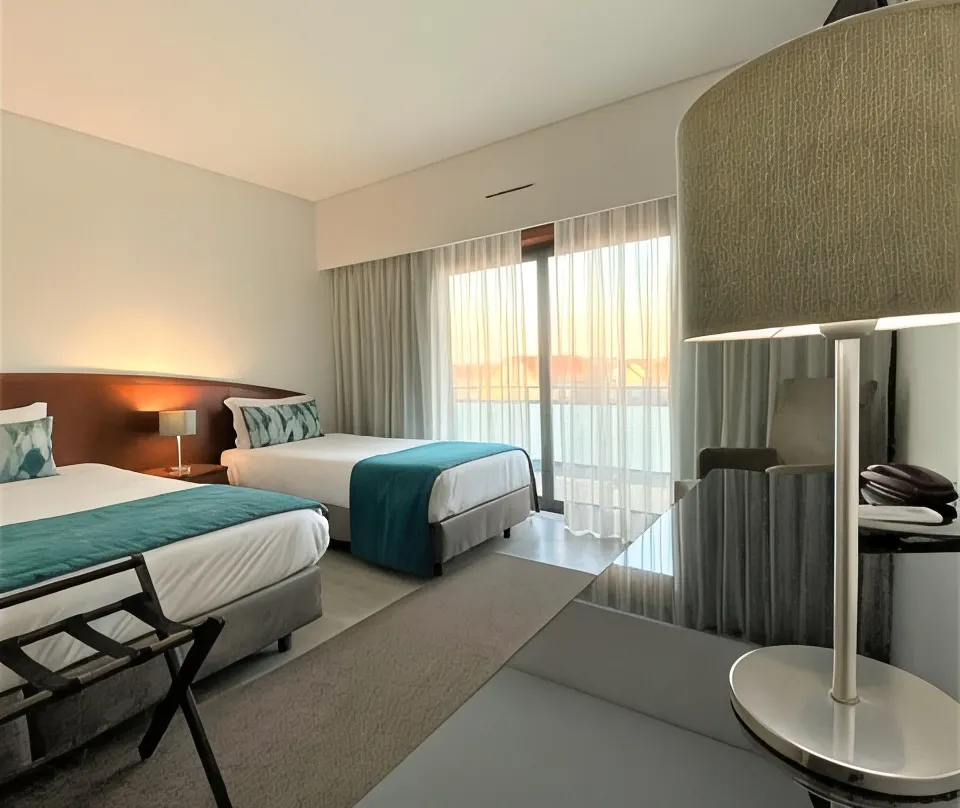 Apulia Praia Hotel - Apúlia