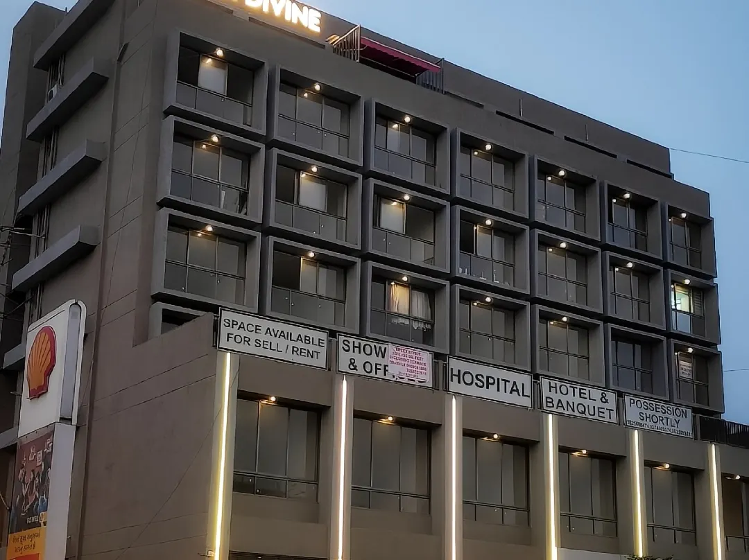 Hotel Sparsh Divine - Ahmedabad