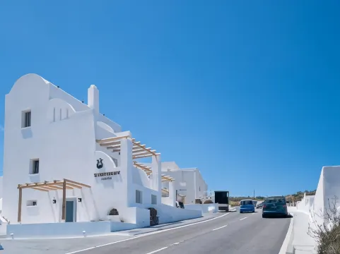 Symphony Suites - Santorini