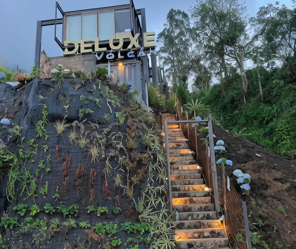 Deluxe Volcán Primeras Suites Colgantes Del Mundo - Banos