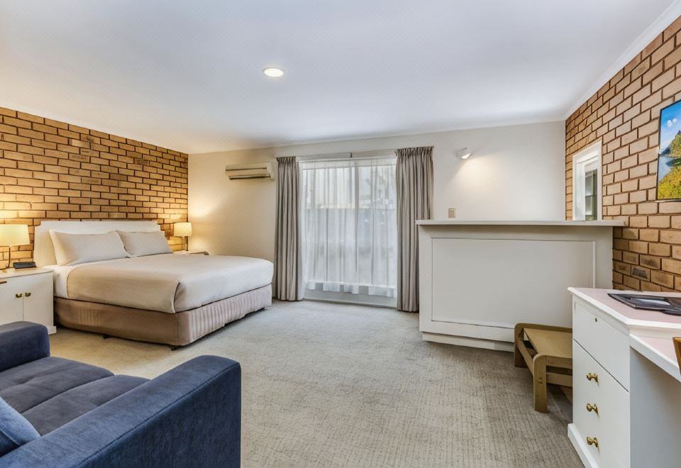 Golden Square Motor Inn, Golden Square - 2026 Prices & Reviews | Trip.com