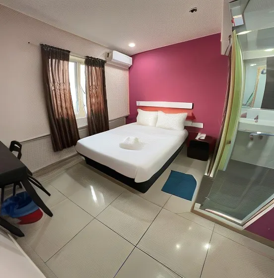 Red Orange Hotel - Port Klang