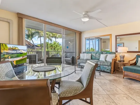 Partial Ocean View And Beach Access - Stunning Coastal Haven - Kahului, HI