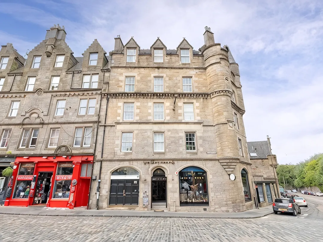 The Heart Of Central Old Town With Castle Views - Edimburgo