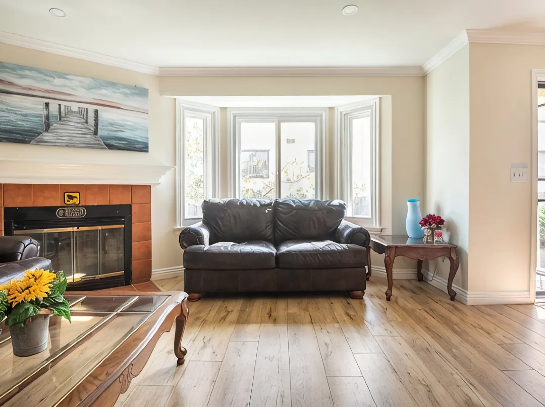 Cal King Master Suite + Sofa Bed｜private Bath｜freeparking - Pasadena, CA