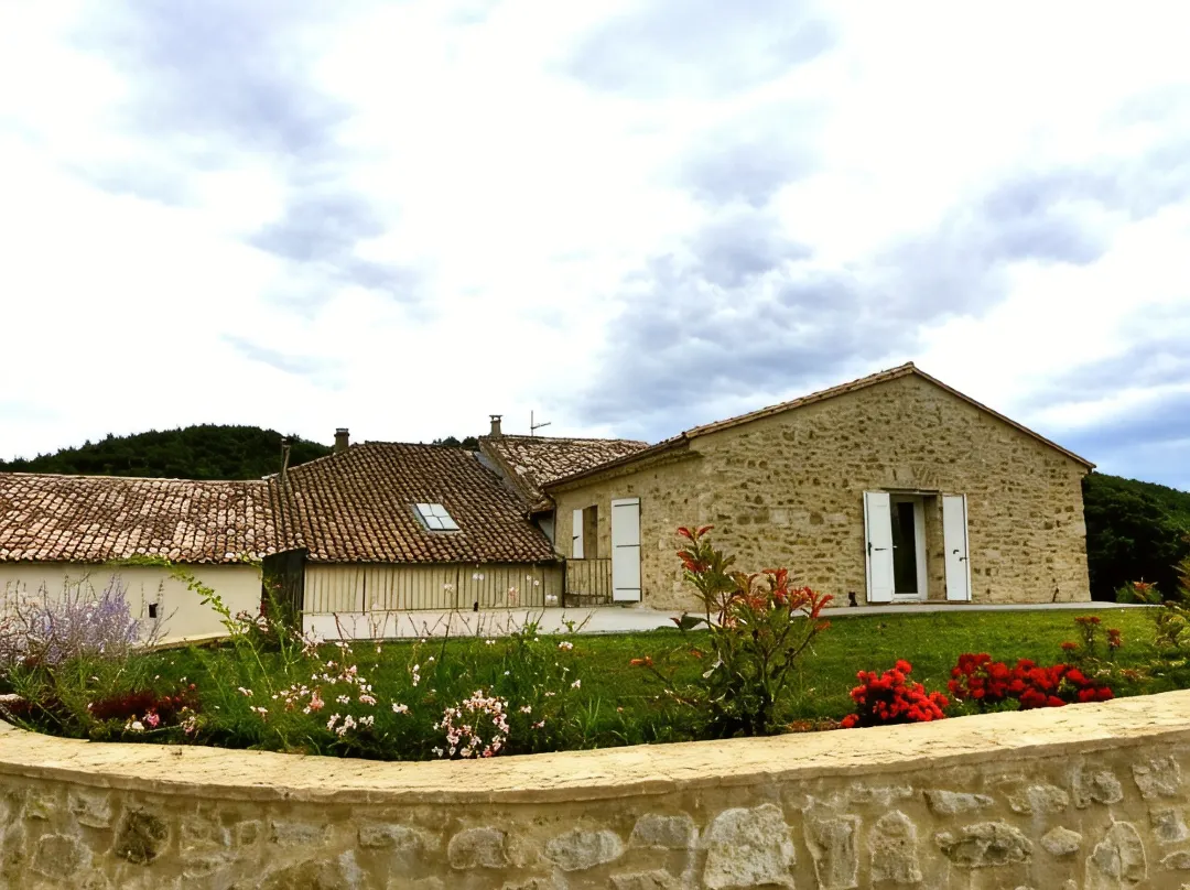 Logis Hôtel La Fontaine De Rocoule - Drôme