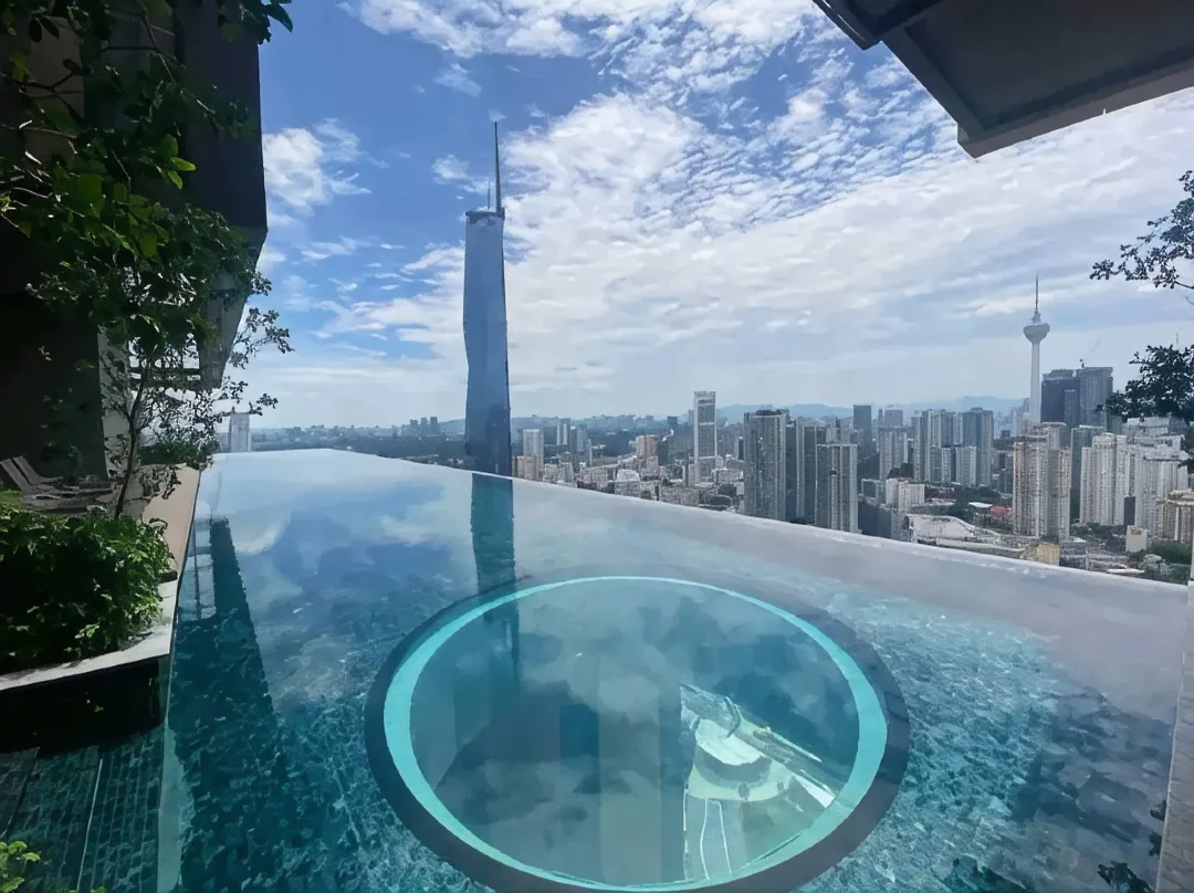 Stylish 1br /Gorgeous Infinity Pool With Klcc View - Kuala Lumpur