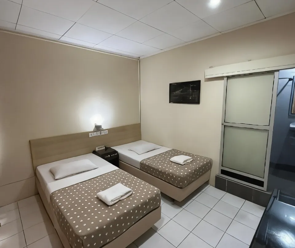 Lima's Hotel - North Sumatra
