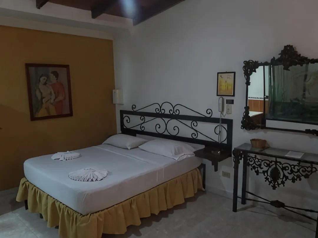 Apata Hotel Plaza Realnorte - Cali