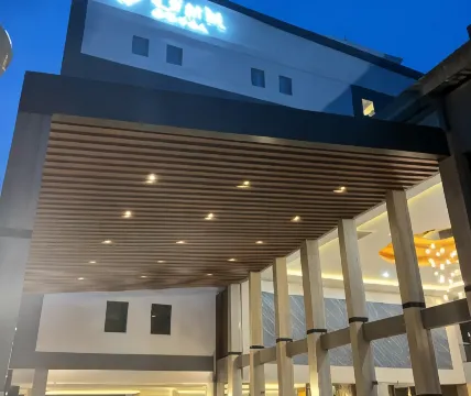 Lynn Hotel Tuban - Tuban