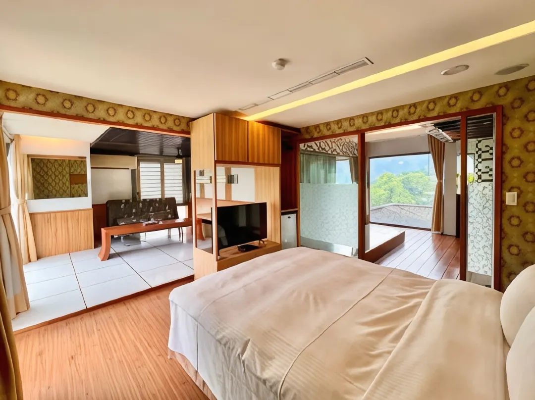 Wulai Sunglyu Hot Spring Resort - Taipei