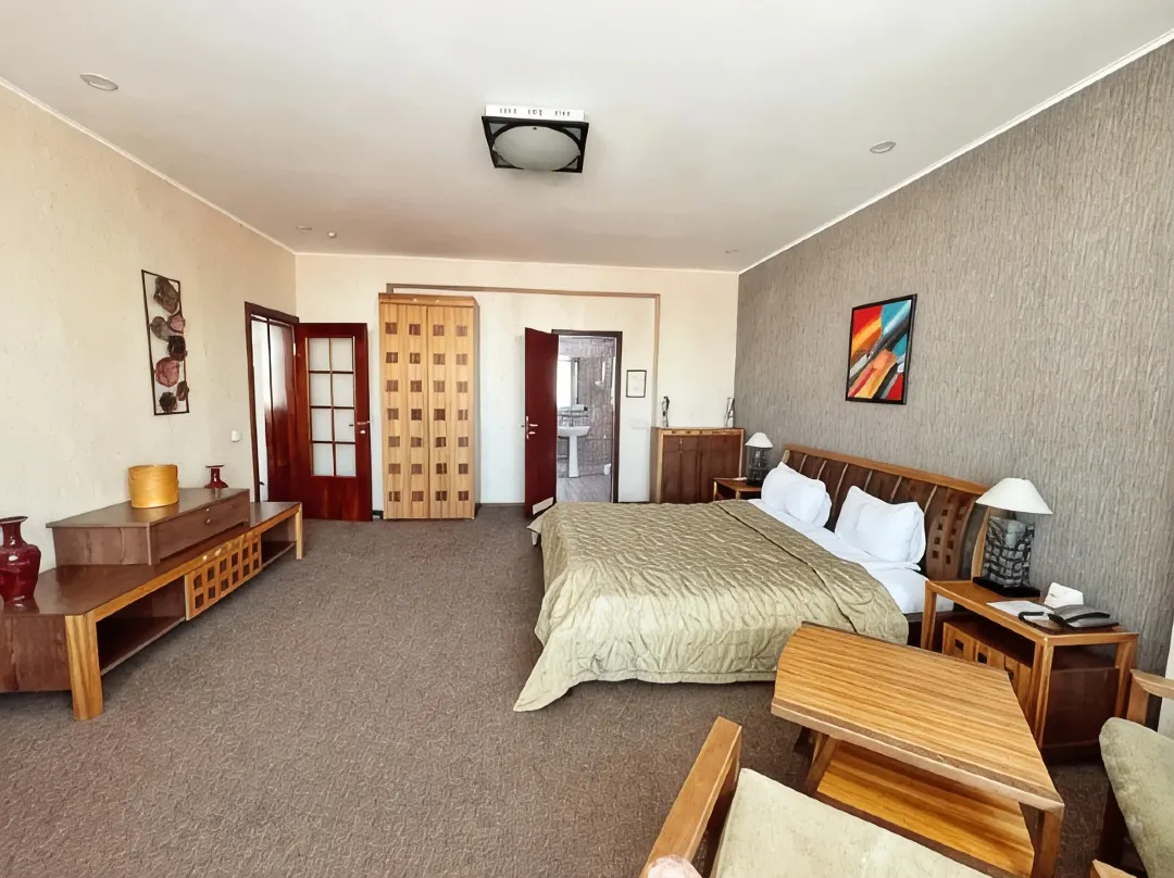 Golden Dragon Hotel & Spa - Bishkek