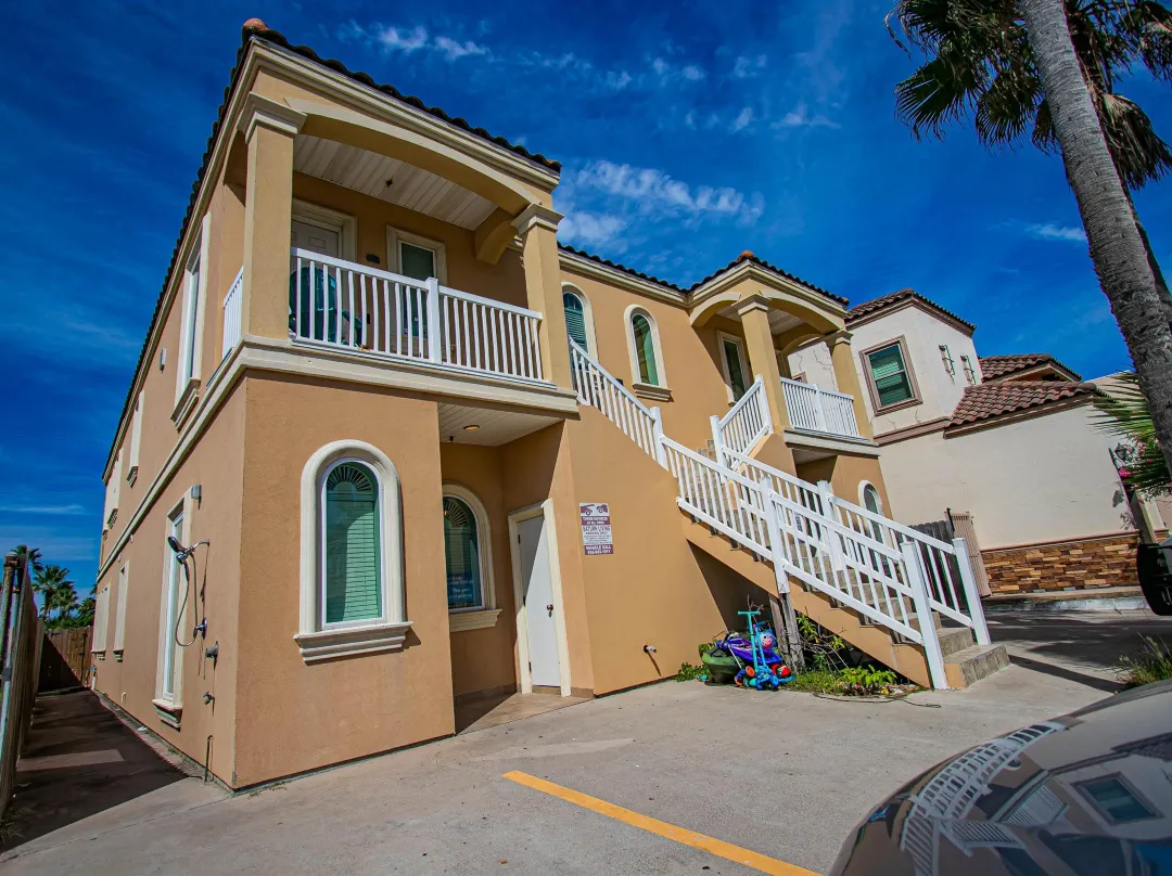 Seaside Retreat - Steps To Beach, Pool, Spa & More - South Padre Island, TX