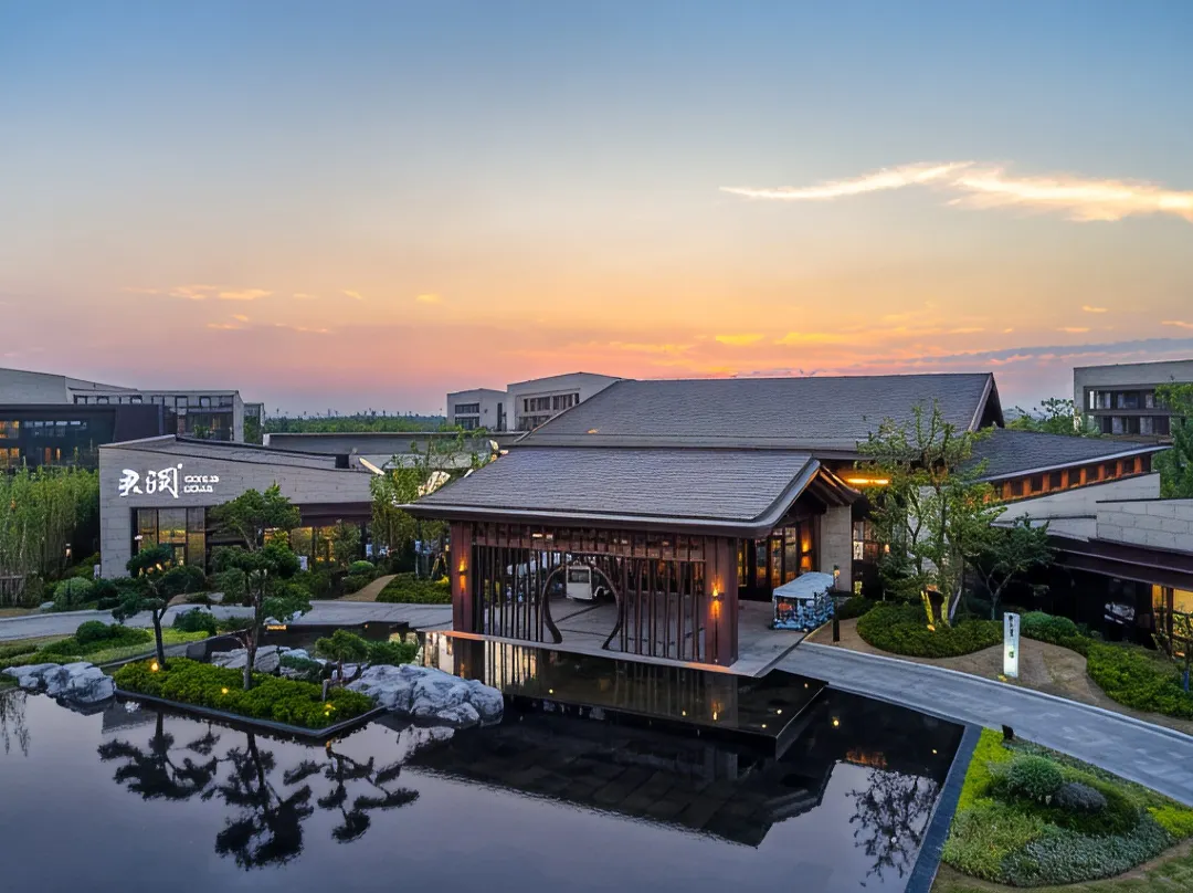 Suzhou Yangcheng Lake Guoshou Narada Resort Hotel - Suzhou