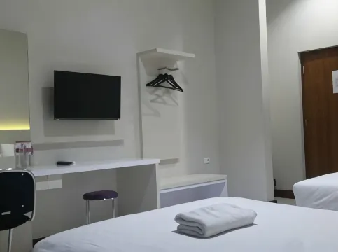 Twin Star - Surakarta