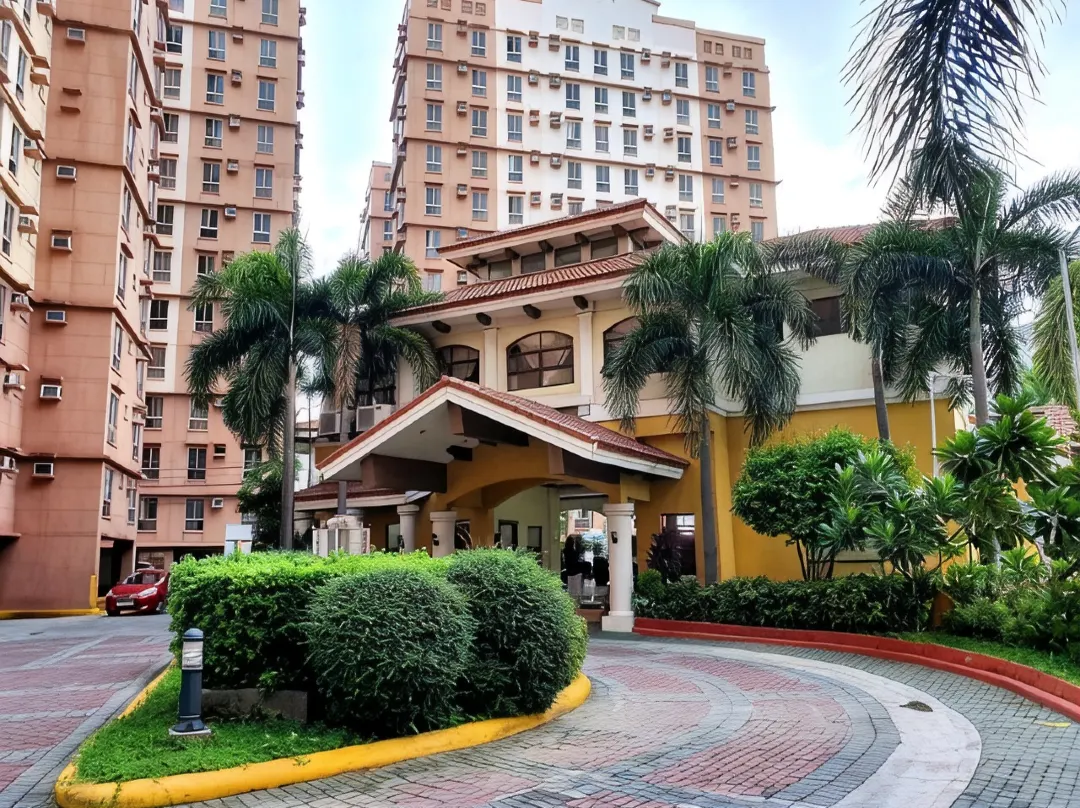 Near Manila Airport, Cozy Studio Condo With Swimming Pool, 11p - Las Piñas