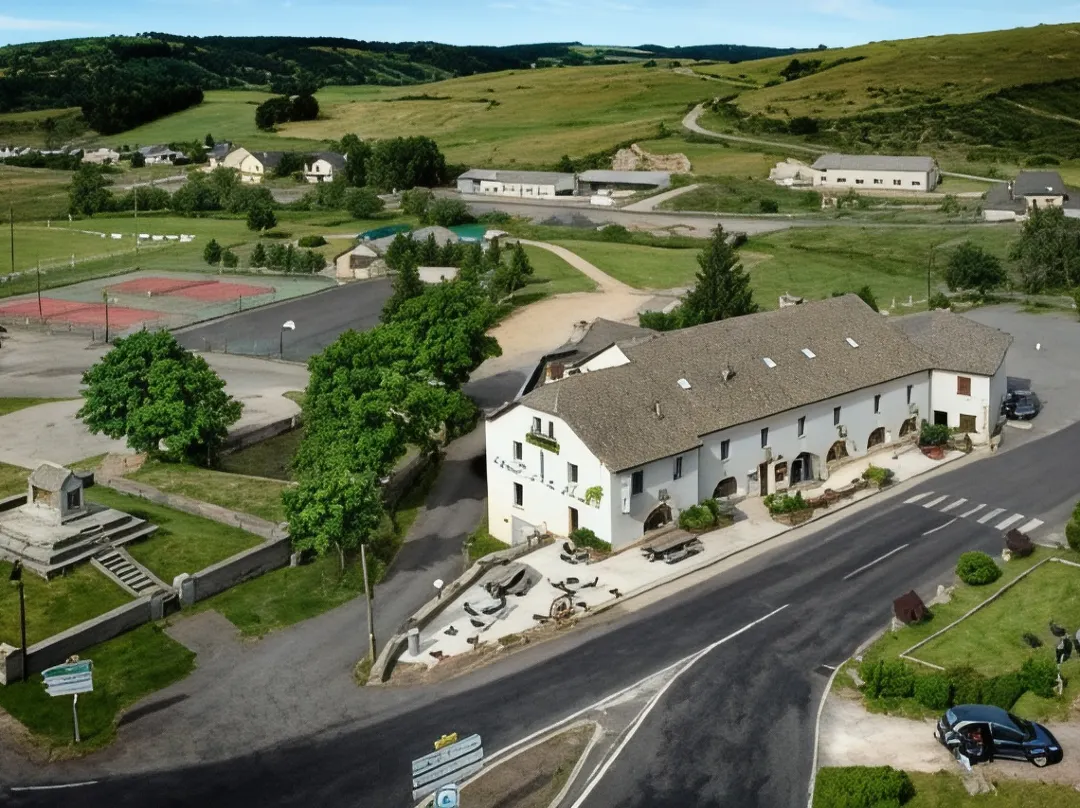 Logis Hôtel Restaurant De La Poste Et La Grange Détente - Lozère