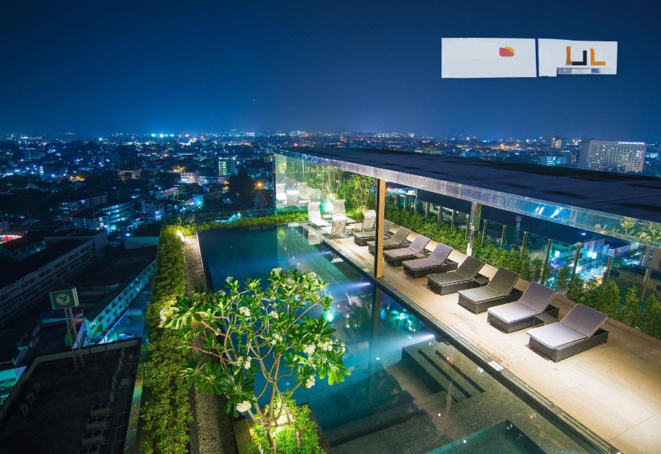 The Astra Chiang Mai Luxury Condo: Angebote & Bewertungen 2026 | Trip.com