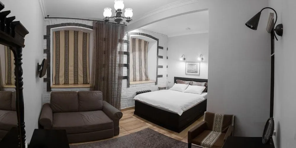 Brick Walls Hotel - Омск