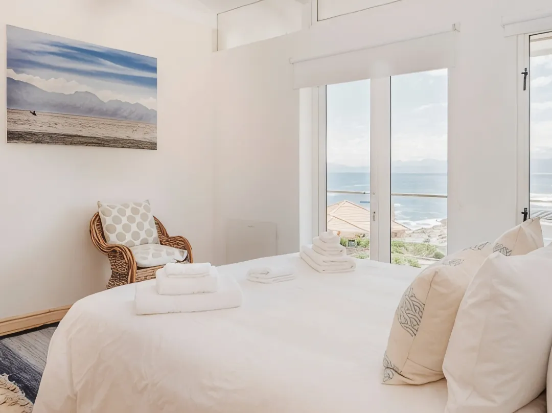 Xairu: 3 Bedroom Seaside Gem On Walker Bay - Gansbaai