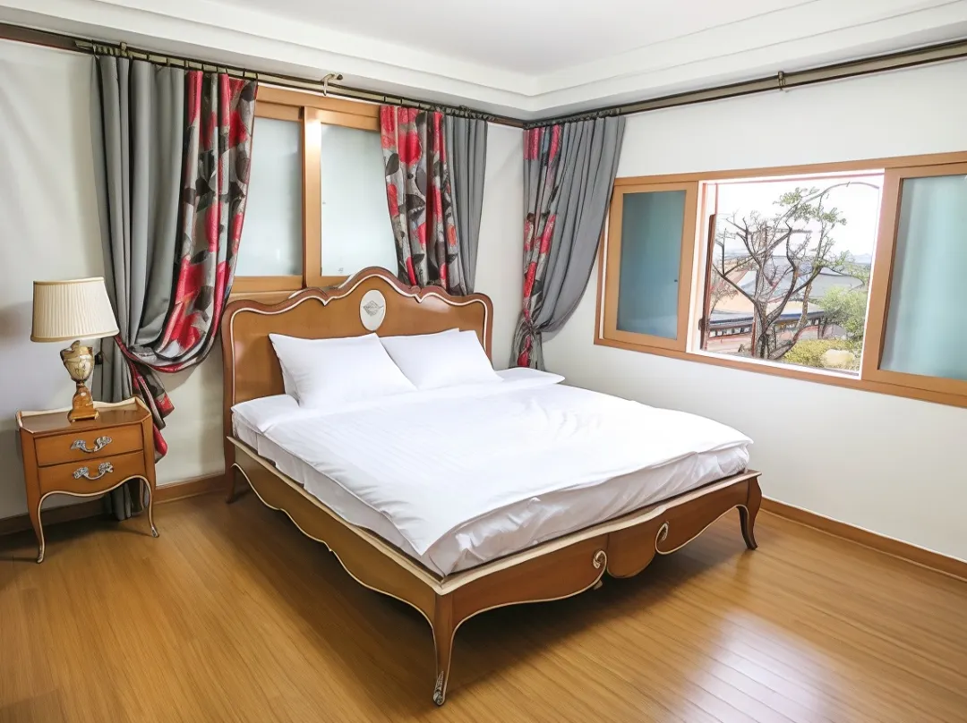 Gyeongju Gatgeoranggil Hanok Stay - Gyeongju-si