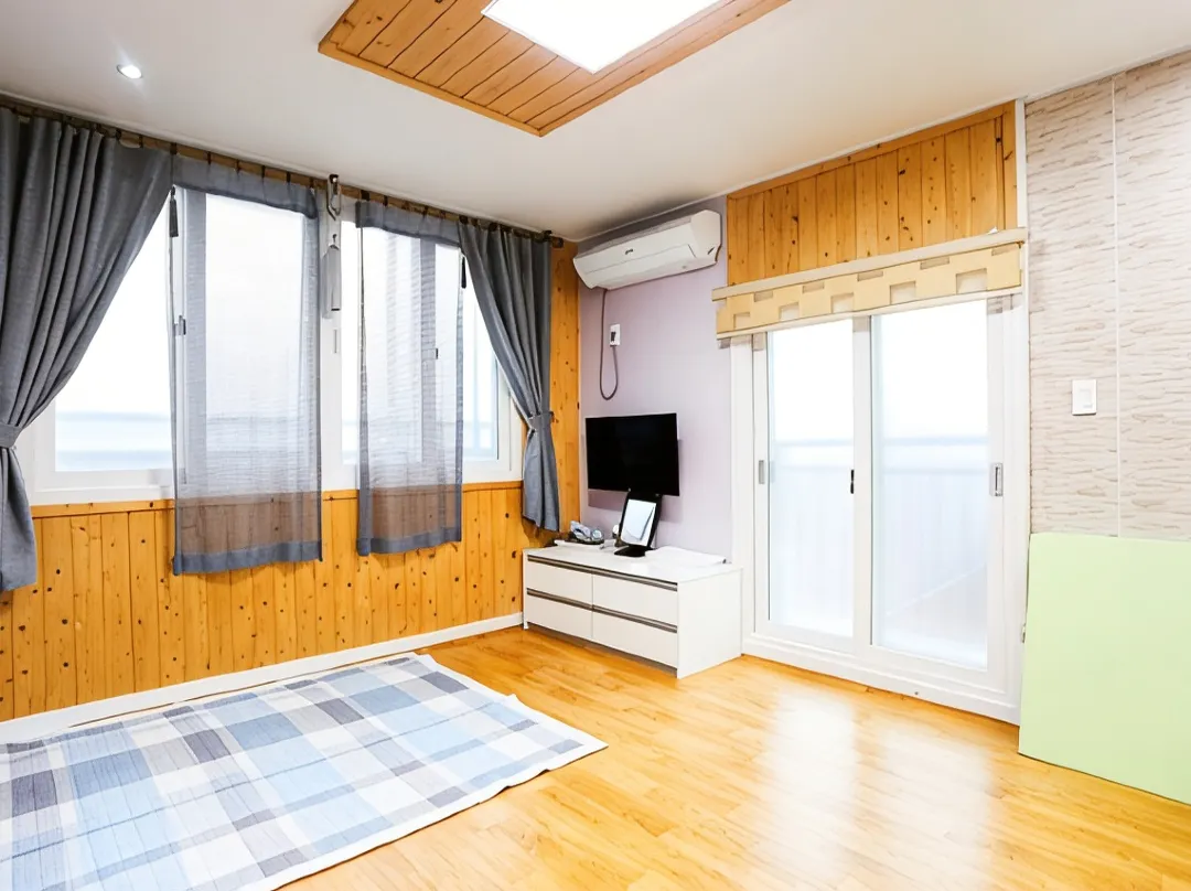Seogwipo Jungmun Oreum Scenery - Seogwipo-si
