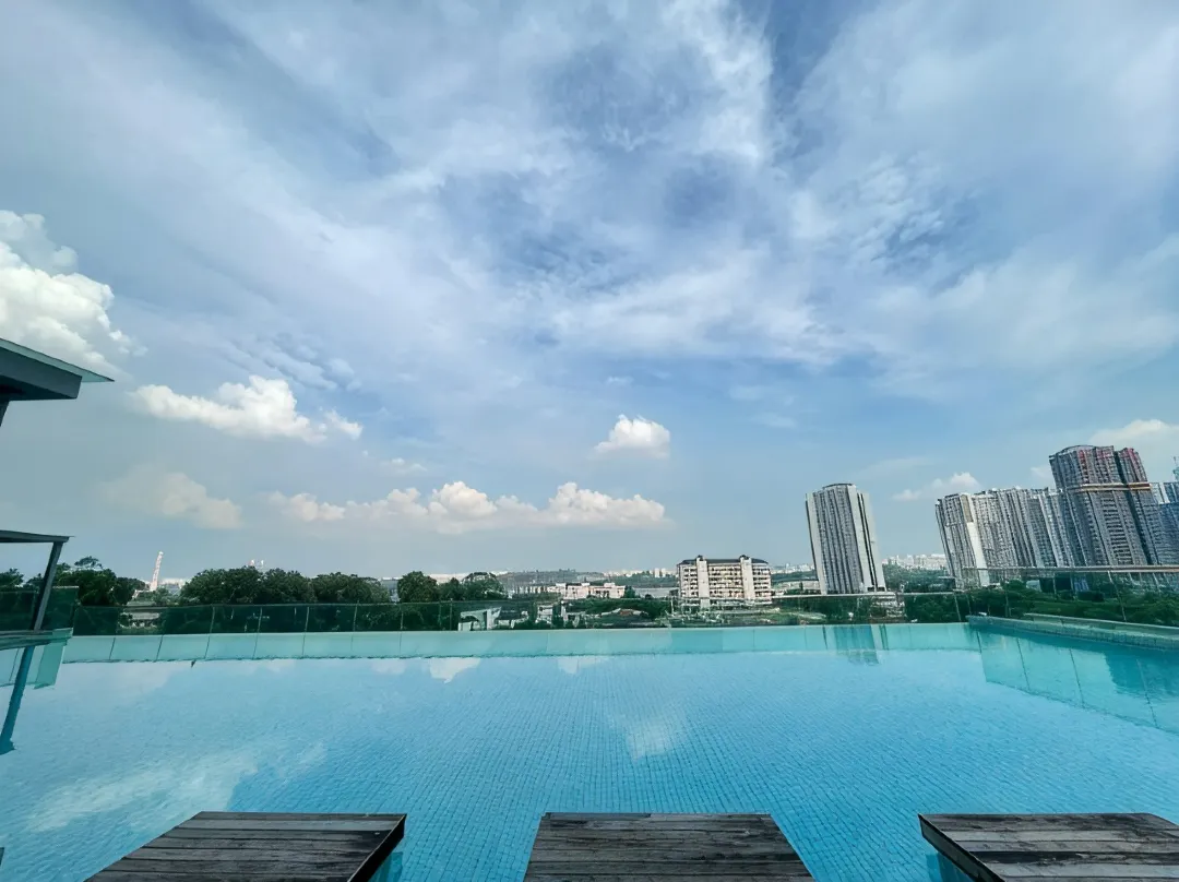 Paragon Suites L18 By Ucome Homestay - Woodlands