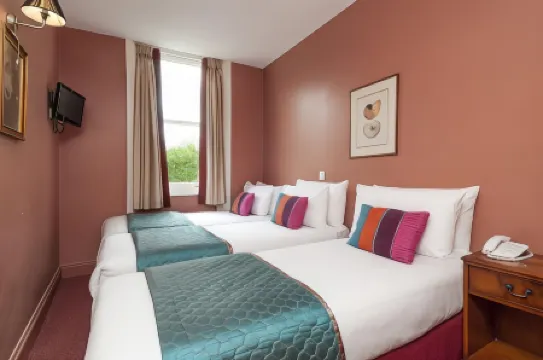 Últimas 7 valoraciones de Coronation Hotel escritas por usuarios reales ...