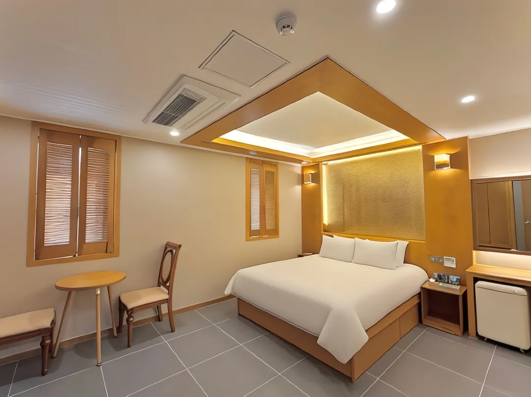 Mir Hotel - Sokcho-si