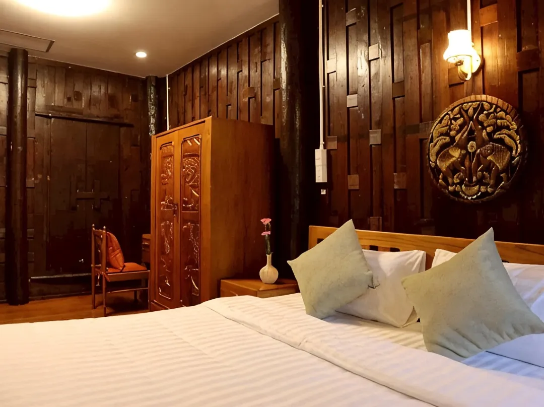 Doungploy Baanruenthai Homestay - Bangkok